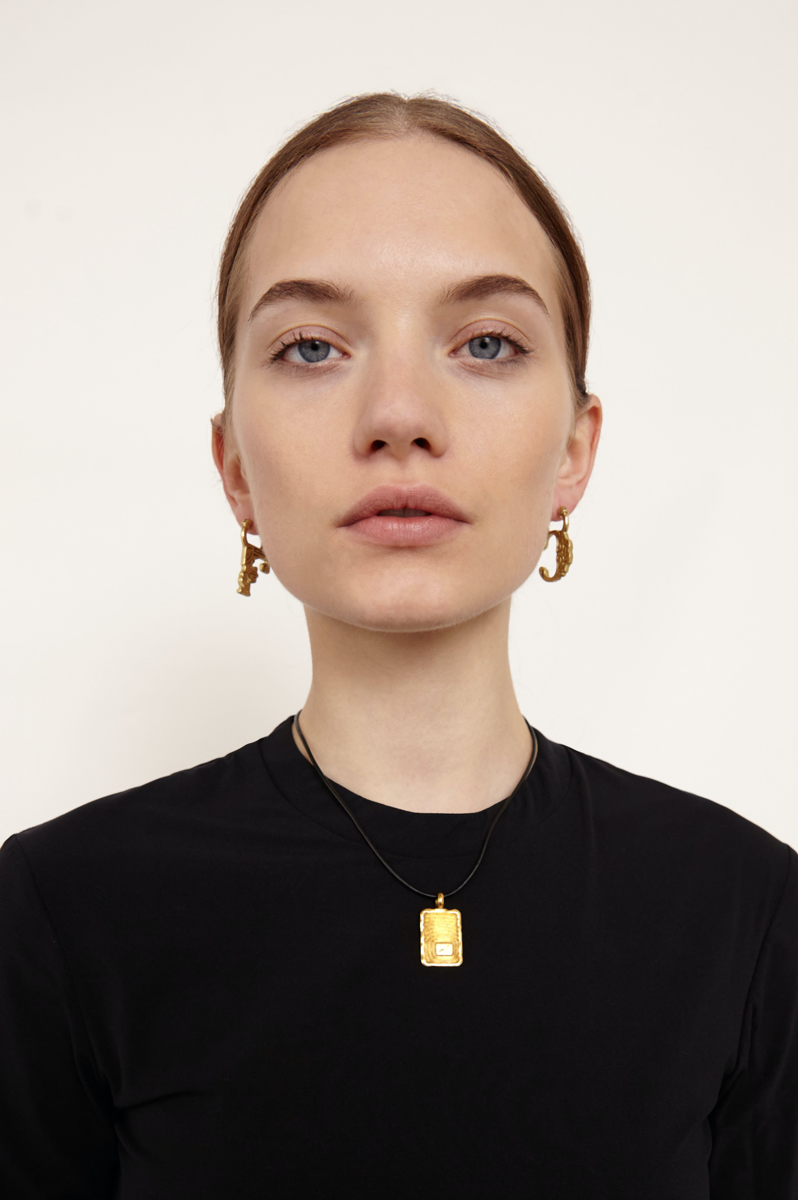 ALPHABET SINGLE EARRING – Ellery.com